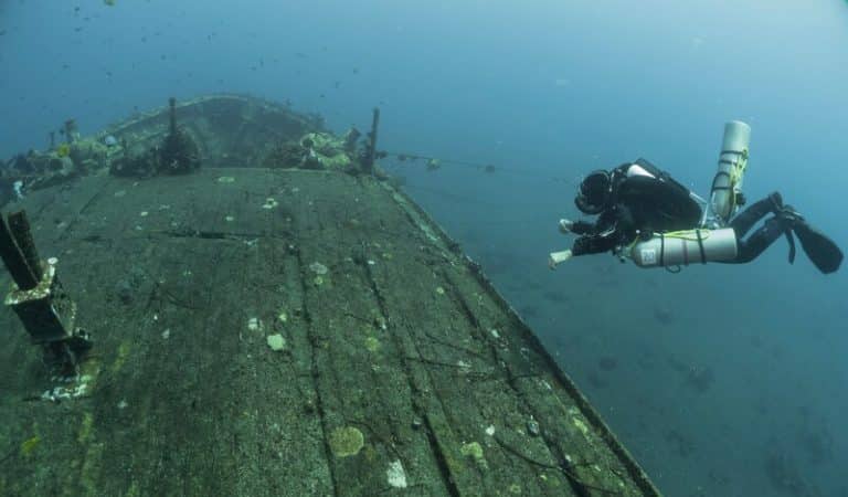 Rebreather Diving – The Technical Diver- Introduction to how ...